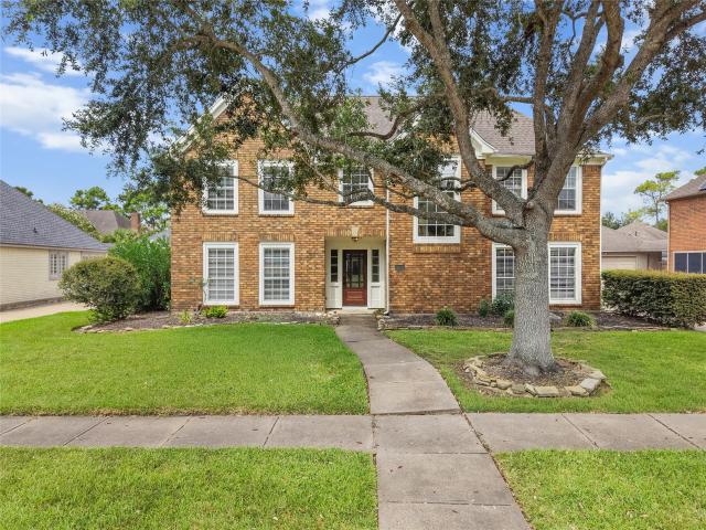 2104 Bay Hill Drive