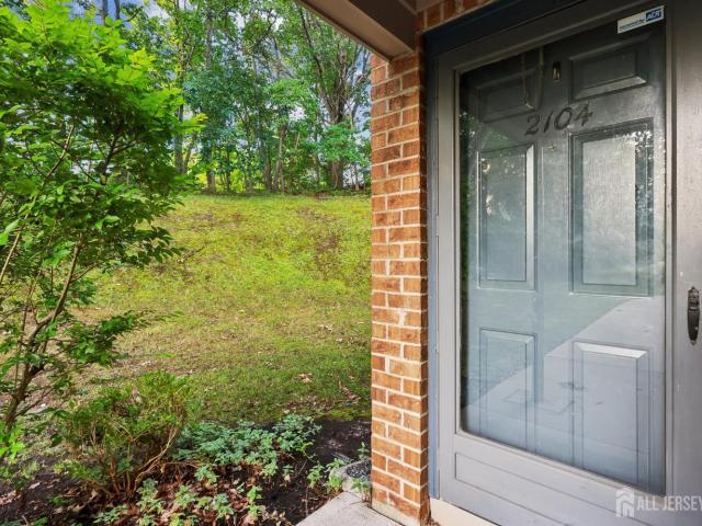 2104 Bayhead Drive