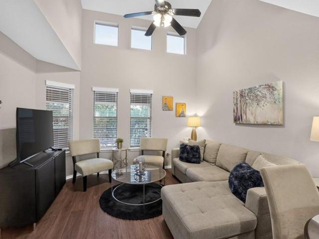 2104 Cullen Ave Unit 7 211, Austin, TX 78757