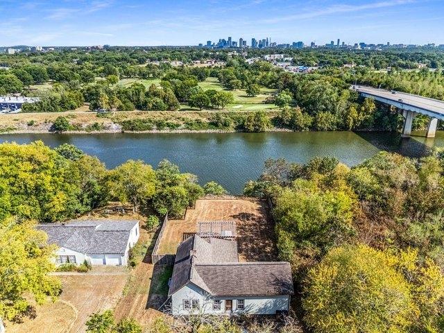 2104 Cliff Dr, Nashville, TN 37218