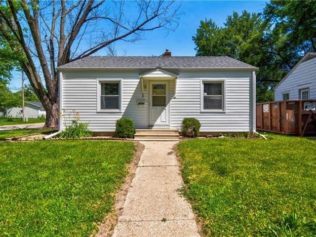 2104 E Whitmer St, Decatur, IL 62521