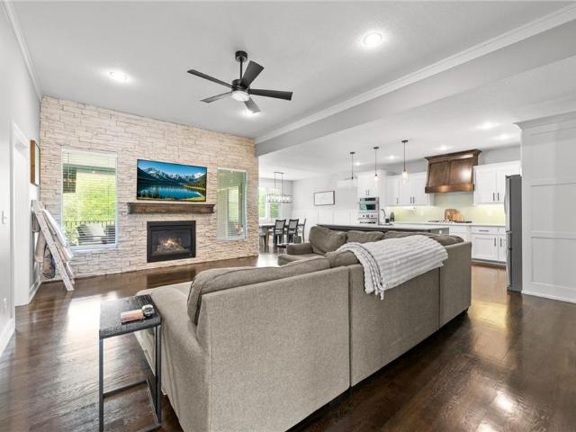2104 Foxtail Drive