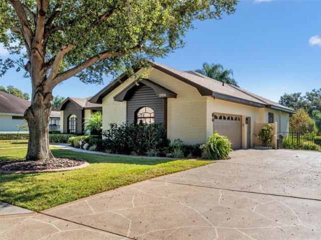 2104 Longleaf Cir, Lakeland, FL 33810 | MLS #L4957 | Compass