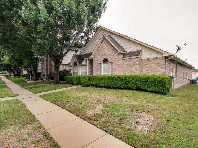 2104 Regency Drive