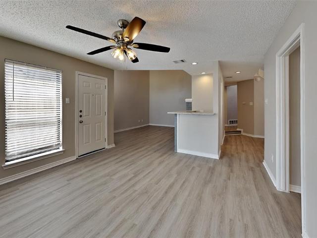 2104 Rose Cliff Lane