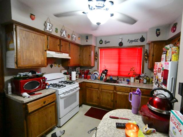 2104 S 71st St