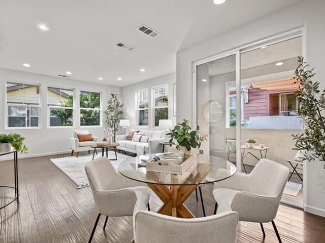 2104 Vincenzo Walkway, San Jose, CA 95133