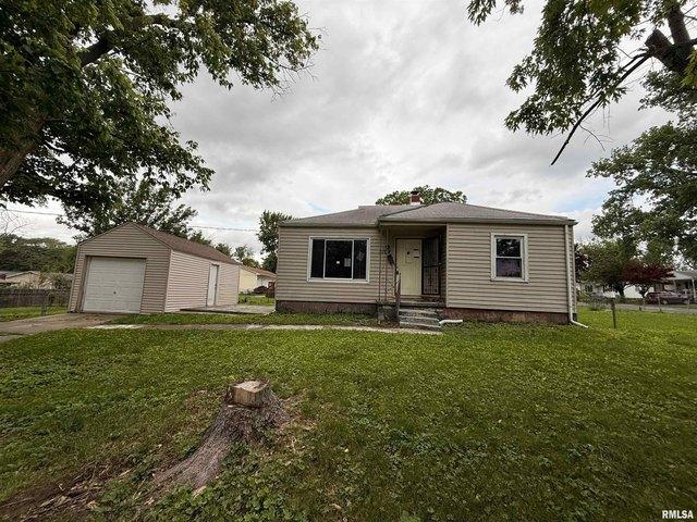 2104 W Packard St, Decatur, IL 62522