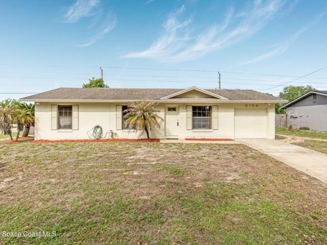 2104 Watts Dr, Mims, FL 32754