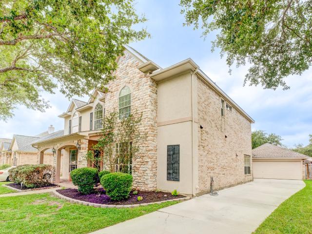 2104 Windy Shores Drive