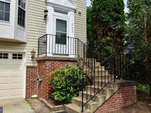 21053 Cornerpost Square