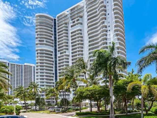 21050 38th Ave NE #305, Aventura, FL 33180