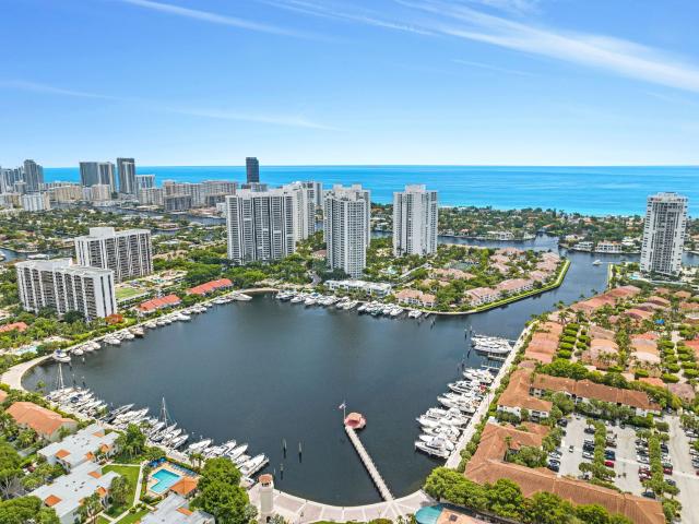 21055 Yacht Club Dr Unit# 802, Aventura, US, FL