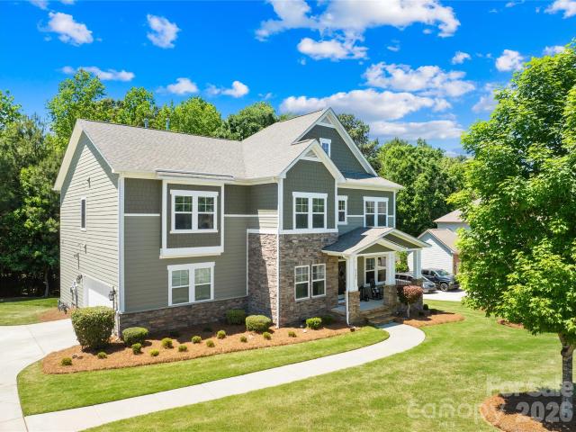 2105 Madeira Circle