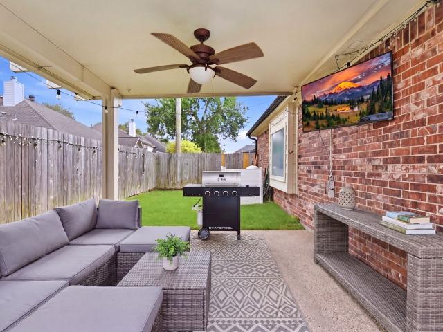 2105 Mossy Trail Drive