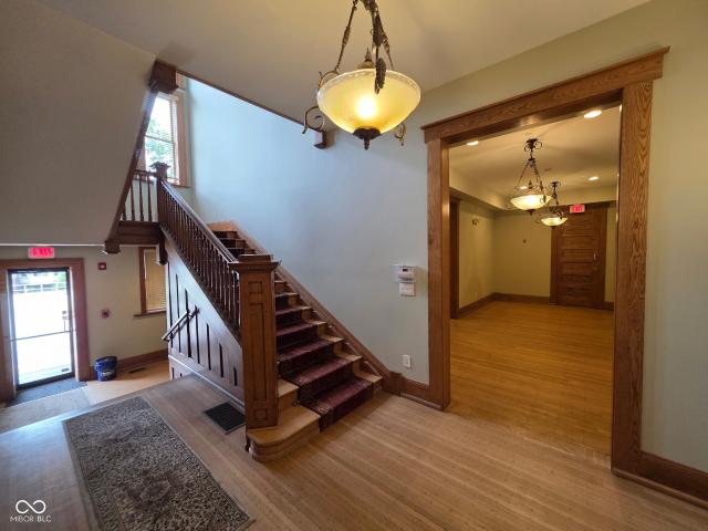 2105 N Meridian Street # 301