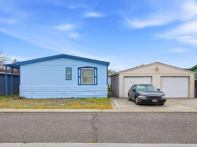 2105 N Steptoe St Trlr 146, Kennewick, WA 99336