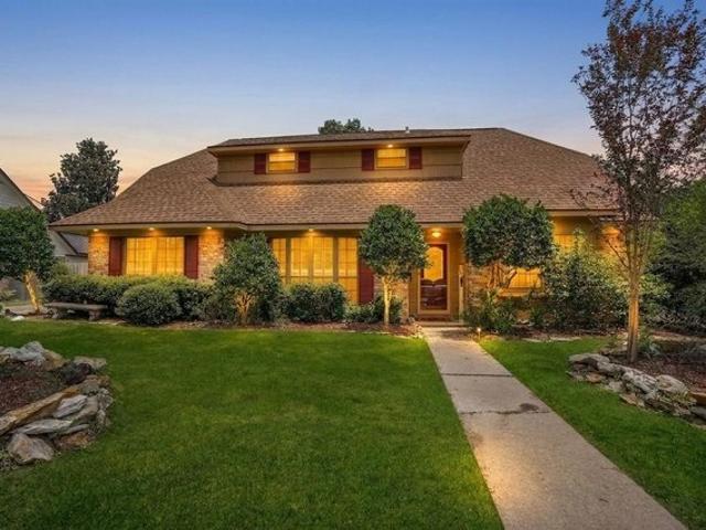 2105 N Palm Ct, Pasadena, TX 77502
