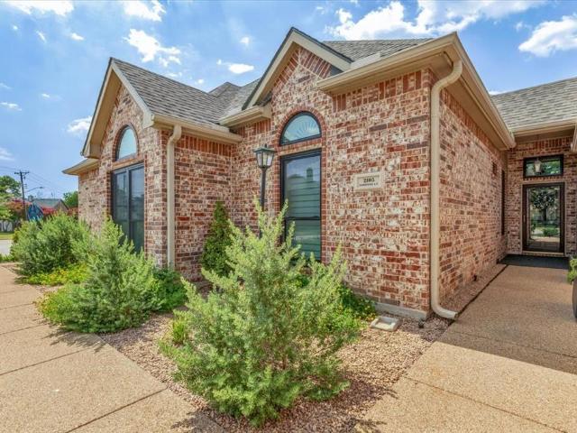 2105 Norwood Lane