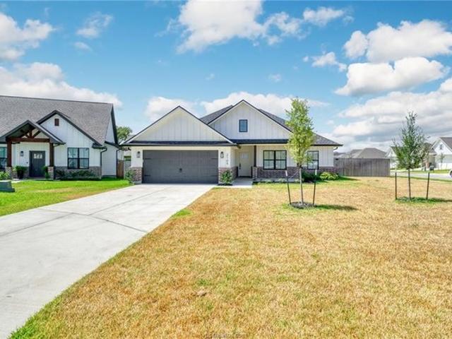 2105 Aleppo Ct, Bryan, TX 77807