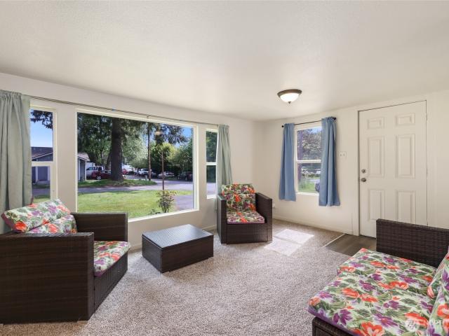 2105 Beverly Boulevard