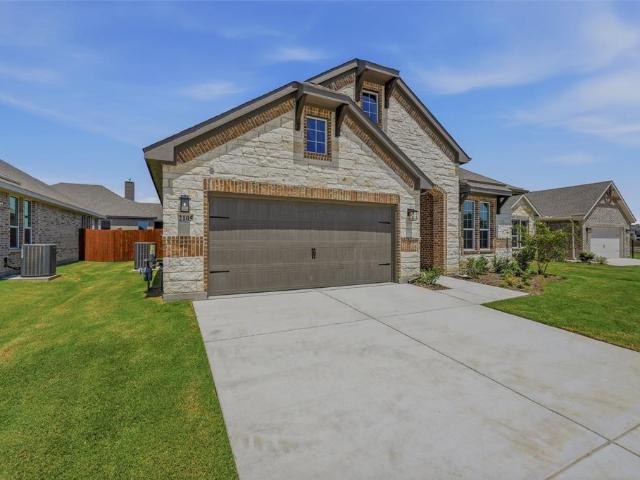2105 Bluebird Lane