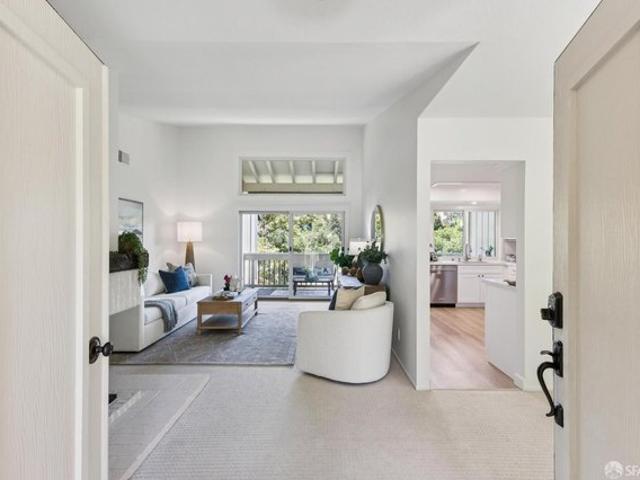 2105 Cactus Ct Apt 3, Walnut Creek, CA 94595