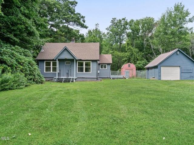 2105 County Highway 107, Amsterdam, NY 12010