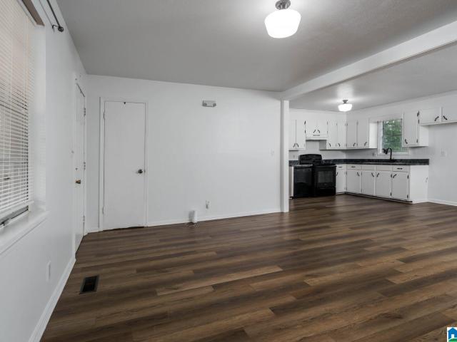 2105 Crestwood Avenue