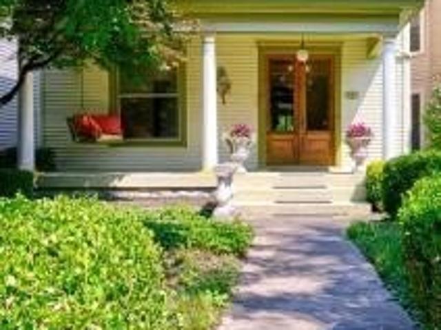 2105 Edgeland Ave, Louisville, KY 40204