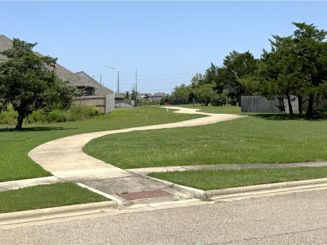 2105 Ella Lane