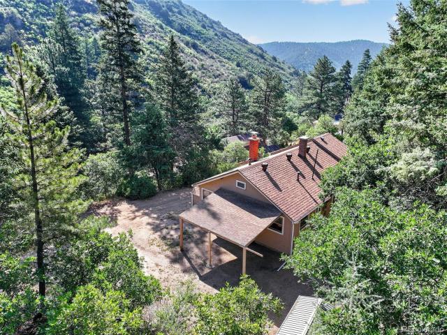 2105 Hidden Valley Road
