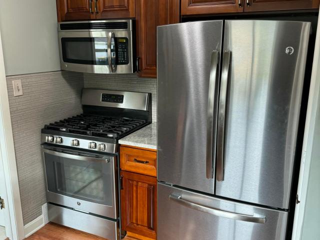 2105 Ludington Ave, Unit 2107