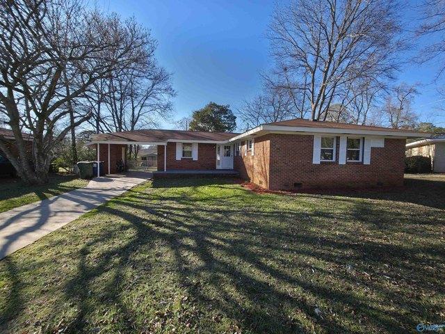 2105 LA Salle Rd NW, Huntsville, AL 35810