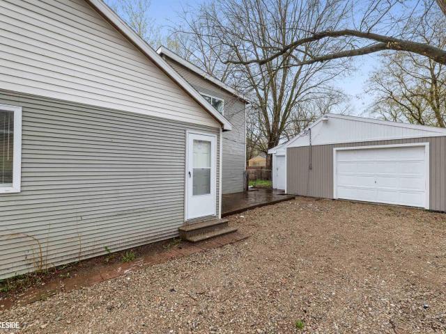 2105 Lambden Road