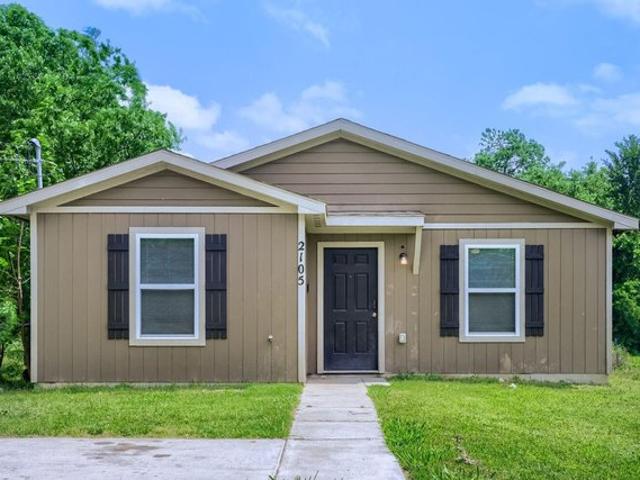 2105 Langford St, Greenville, TX 75401