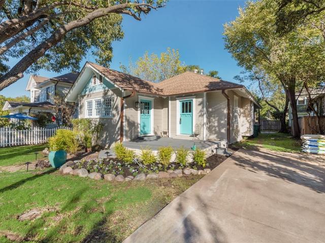 2105 Lipscomb St, Fort Worth, TX 76110 | Compass