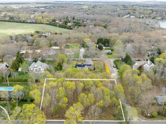 2105 Pequash Ave, Cutchogue, NY 11935 | MLS #991318 | Compass