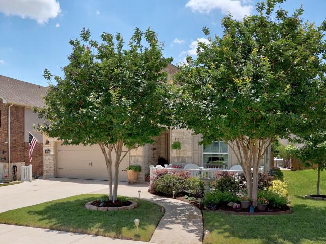 2105 Prairie Oaks Dr