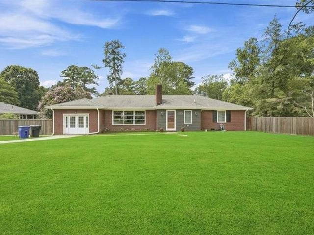 2105 Sterling Point Dr, Portsmouth, VA 23703