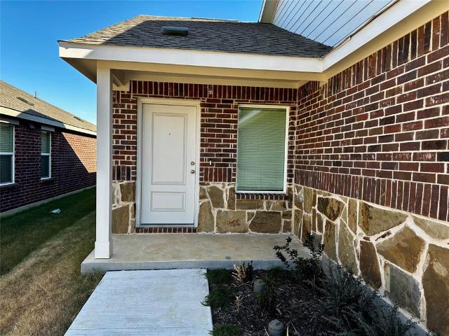 2105 Sulky Ln, Aubrey, TX 76227 | MLS #21159