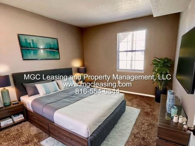 2105 SW 8th St 2 Bedroom Home for Rent at 2105 Sw 8th St, Blue Springs, MO 64015