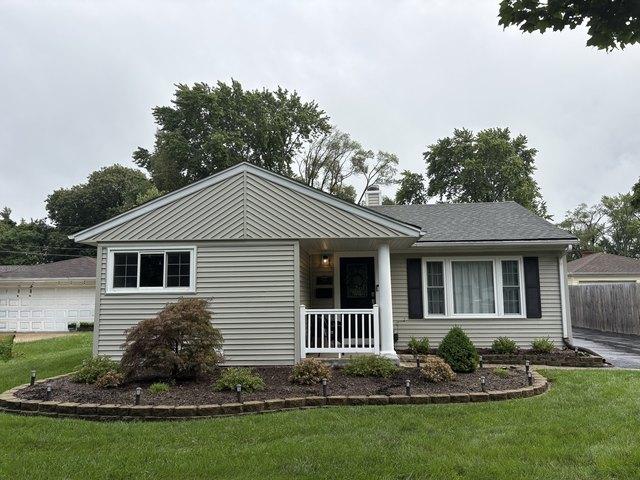 2105 Saint James St, Rolling Meadows, IL 60008