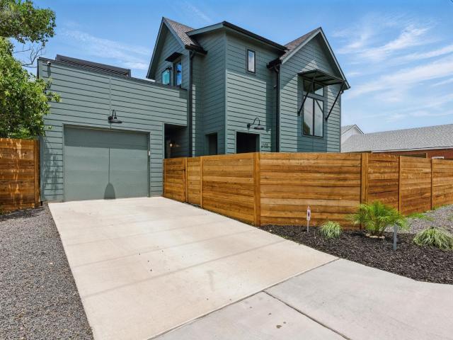 2105 SL Davis Ave. 2