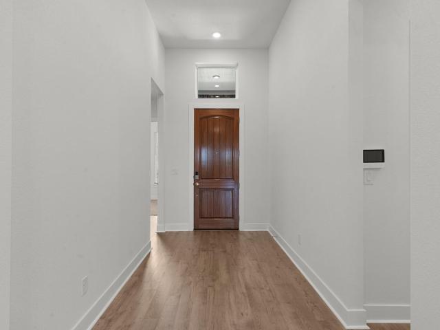 2105 Tobiano Trce