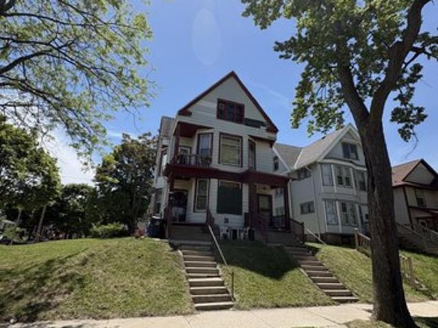 2105 W McKinley Ave Unit 2107, Milwaukee, WI 53205