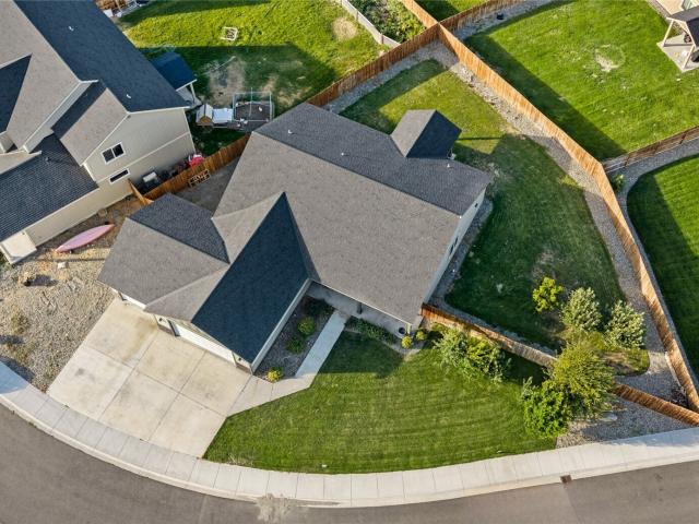 2105 W Sunnyview