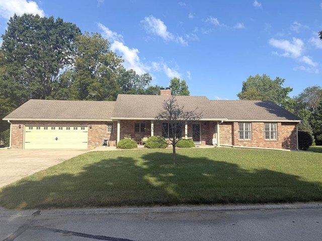2106 Oaklawn Dr, Chillicothe, MO 64601
