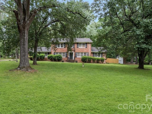 2106 Arden Drive