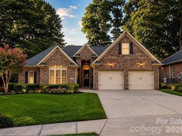 2106 Brookberry Ln, Gastonia, NC 28056